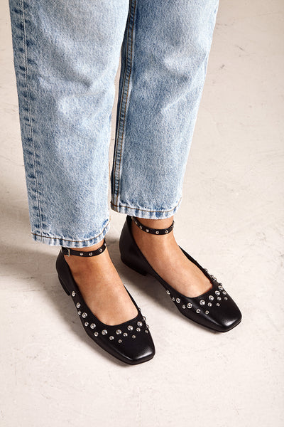 BLACK - BONNIE – Bryan Stepwise